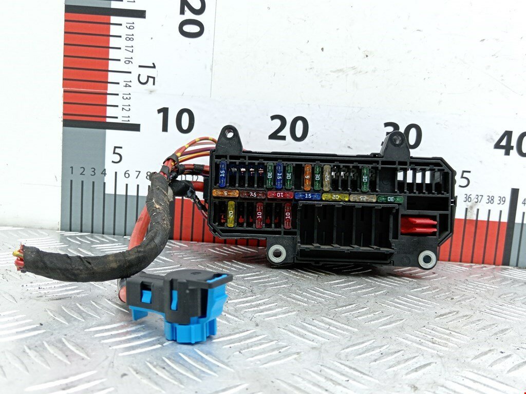 Блок предохранителей BMW 7-Series (E65/E66) 61136900583 арт. 1802735
