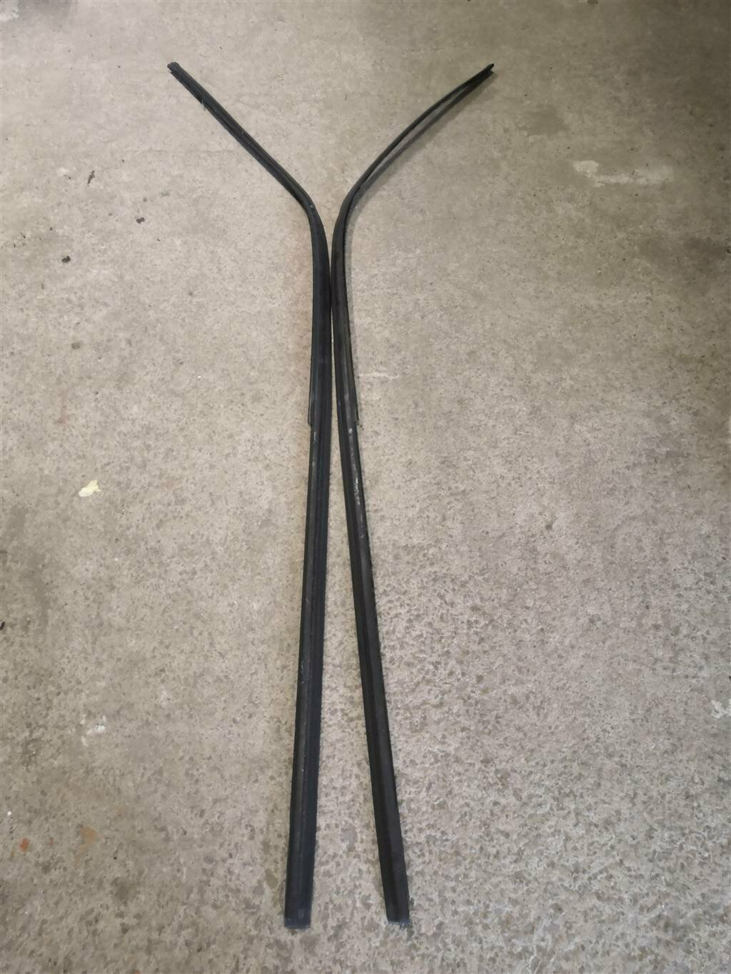 Молдинг крыши комплект VW Golf 3 Vento 91-97