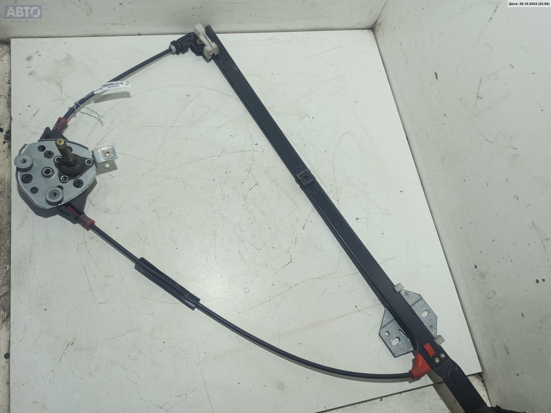 Стеклоподъемник механический передний правый Volkswagen Transporter T4