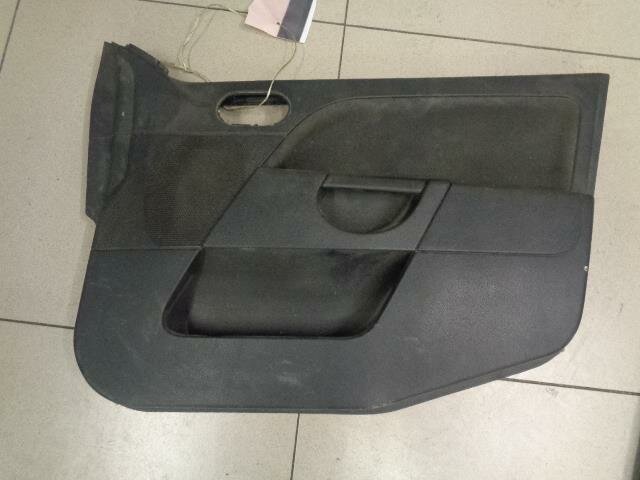 Обшивка двери передней правой от Ford Fusion 2002-2012