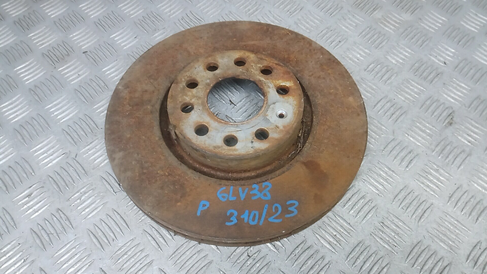 Диск тормозной передний VOLKSWAGEN PASSAT B8