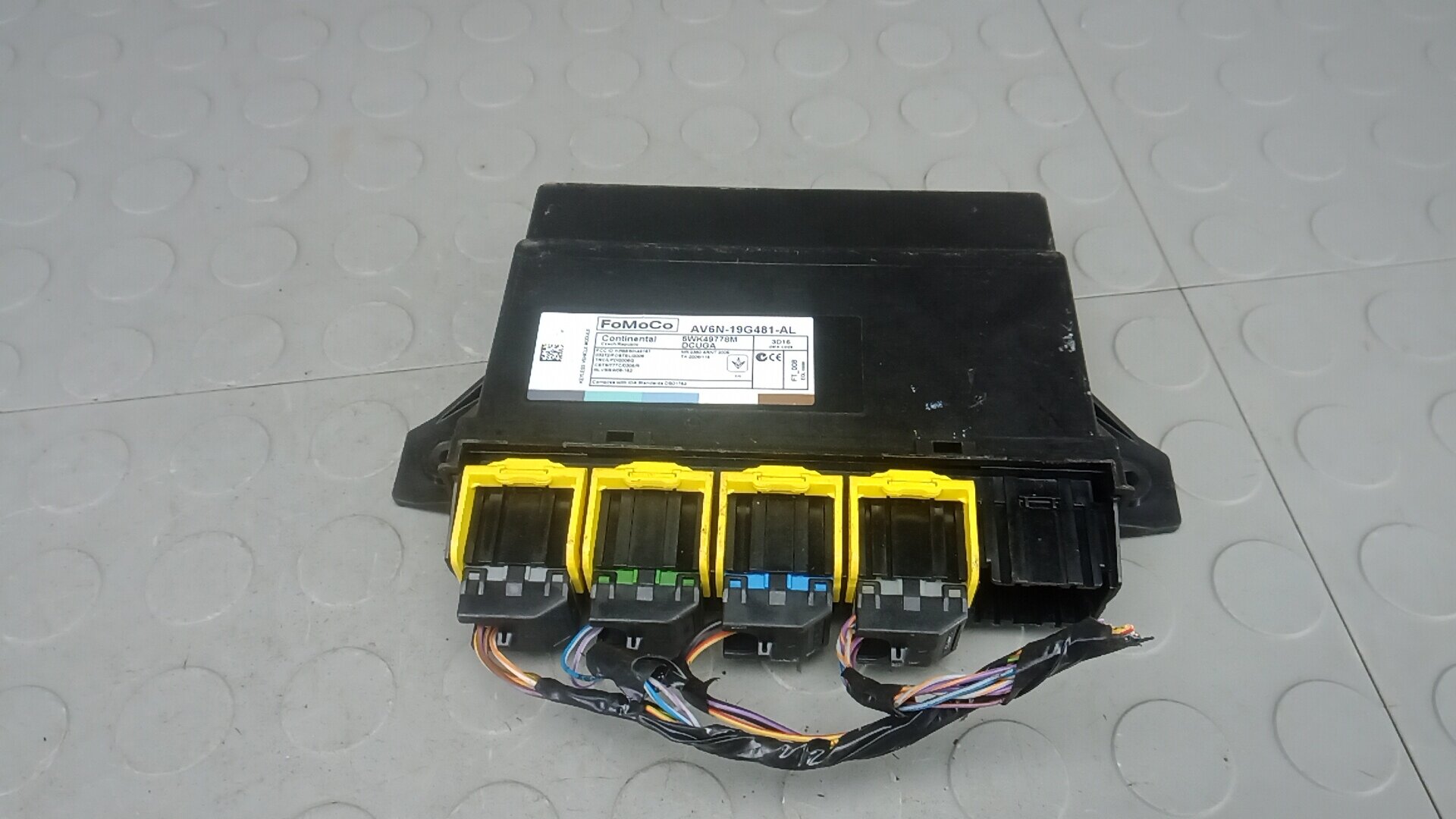 Блок комфорта FORD KUGA 2