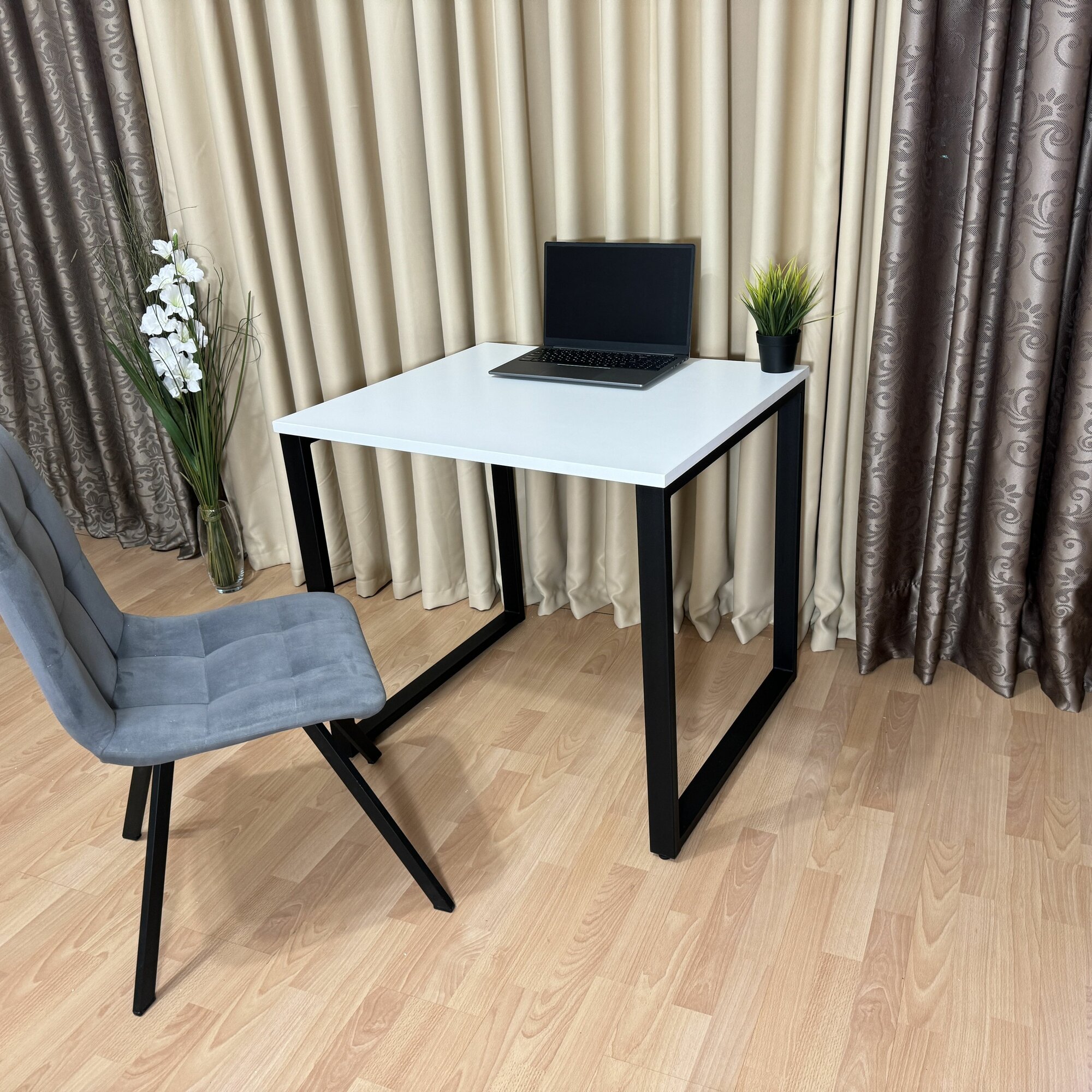 Письменный стол лофт Белый 80*70 см. Черные ножки