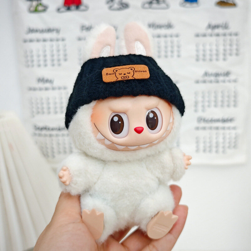 Аксессуар Labubu 15-17 см: черная шапка (игрушка не в комплекте)