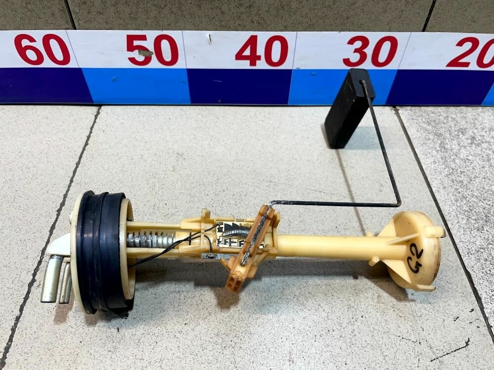 Датчик уровня топлива VW Golf II 191919051D