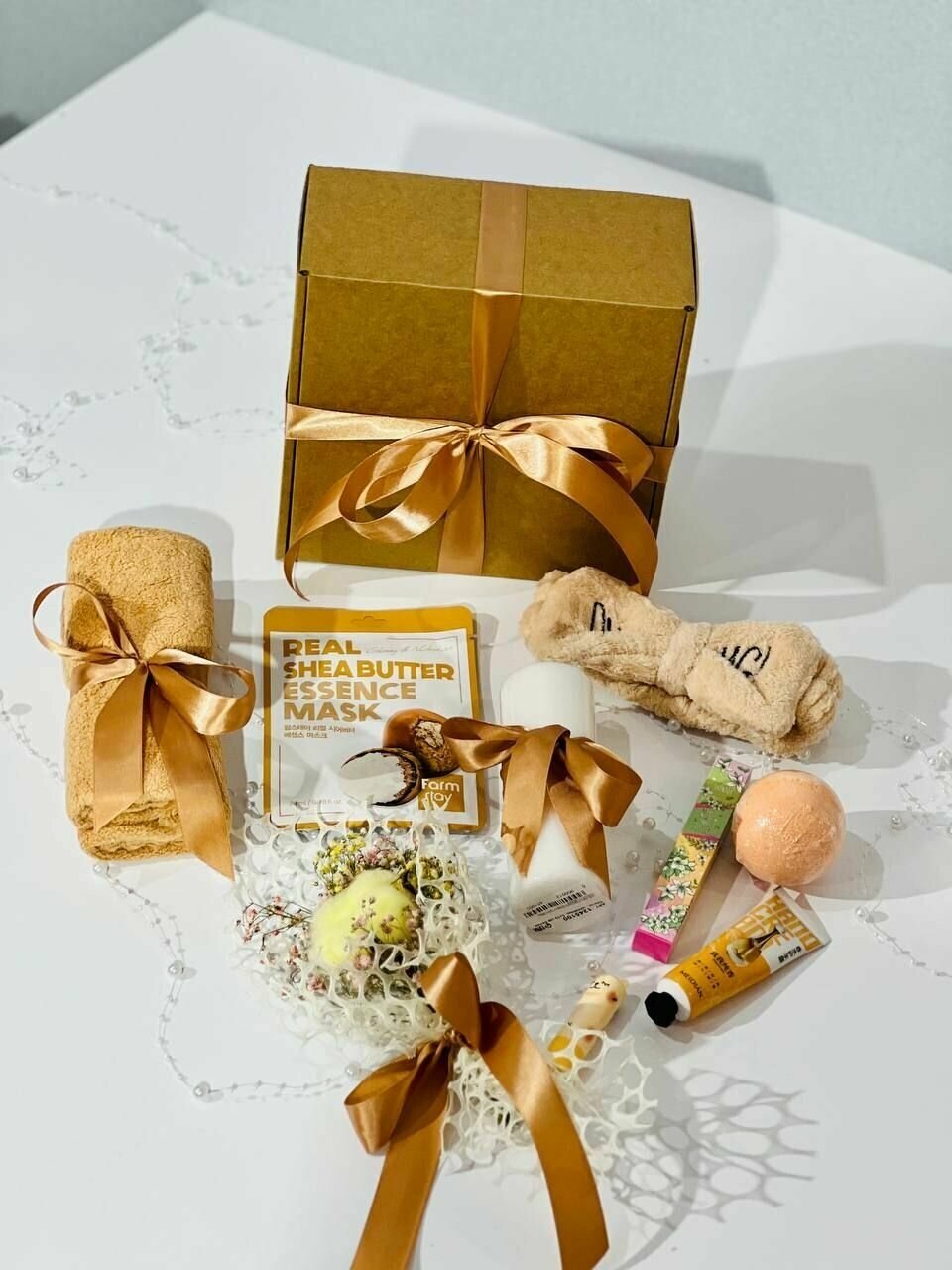 Подарочный набор уходовой косметики / Бьюти бокс