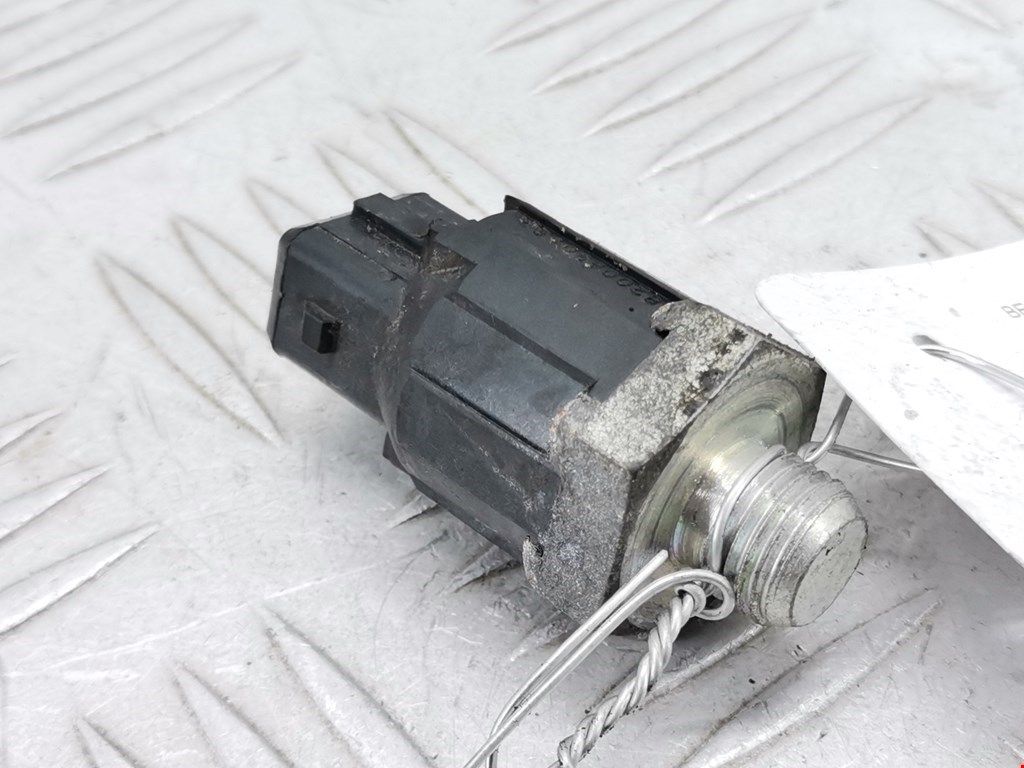 Датчик детонации / 1813657 8200680689 8200680689 для Renault Modus (с пробегом)