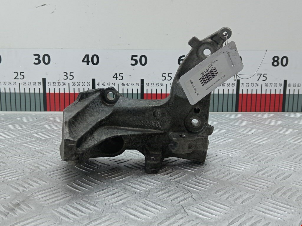 Кронштейн генератора Peugeot 308 5706N6 арт. 2048136