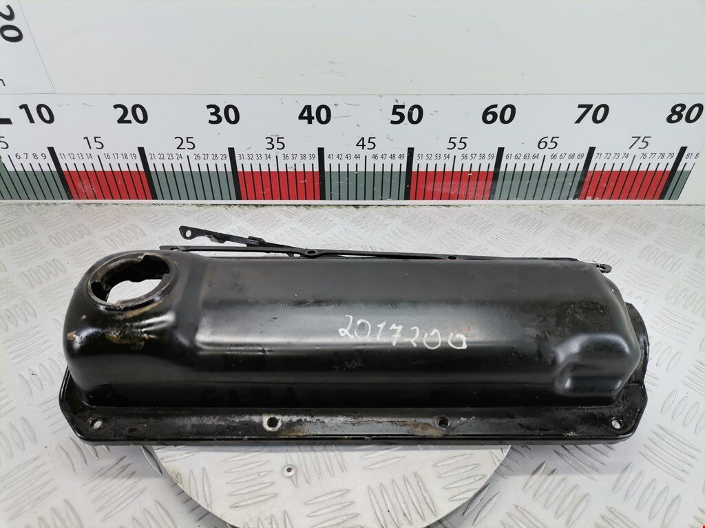 Крышка клапанная Volkswagen Golf 4 06A103475C арт. 2076257