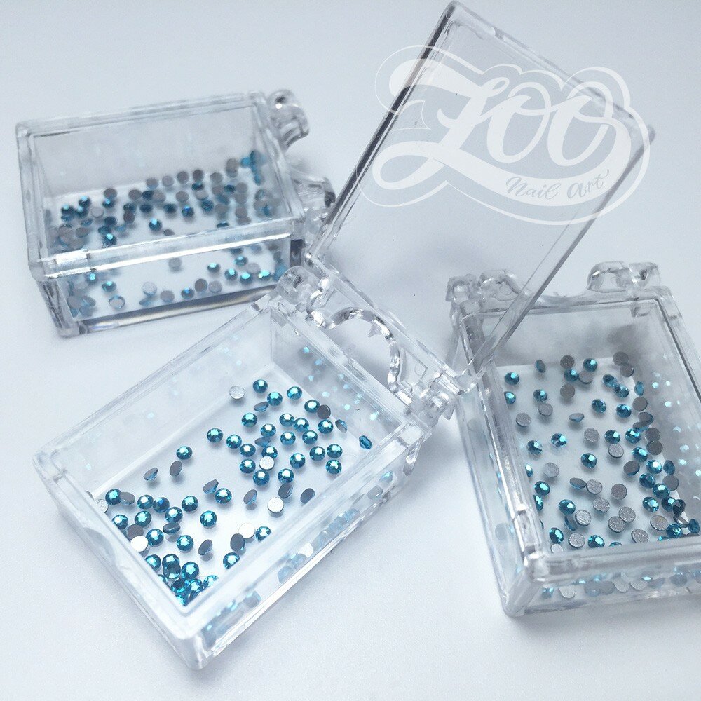 Стразы стеклянные Blue Zircon SS3 (1 мм) Zoo Nail Art 100 шт №1100 (в прямоугольном боксе)