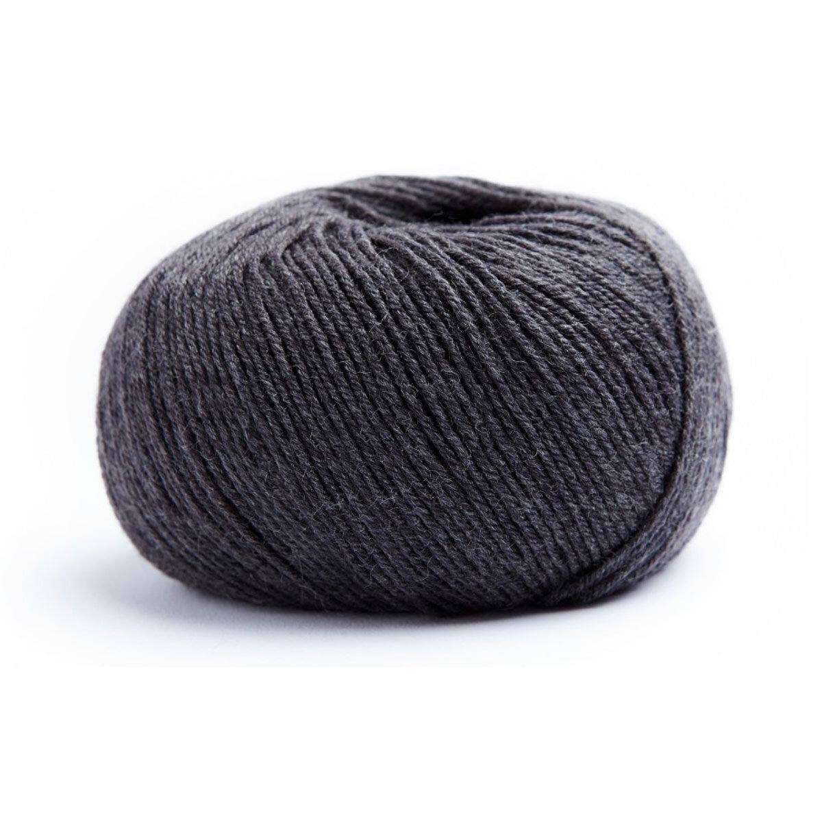 Merida /Мерида/ пряжа Lamana (50% шерсть мериноса сверхлегкая, 25% шелк, 25% полиамид), 50г/200м