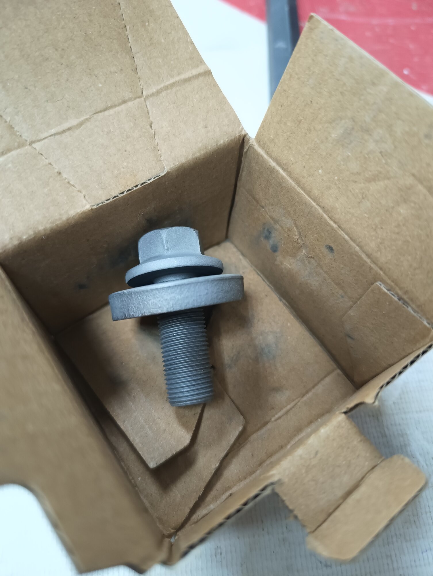 Болт коленчатого вала Dongfeng S30 H30 Cross "DONGFENG" оригинал