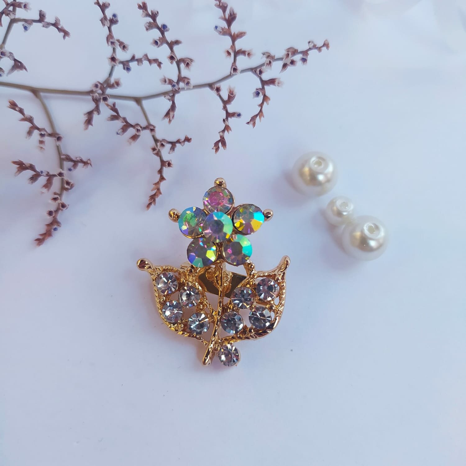 Брошь, стразы