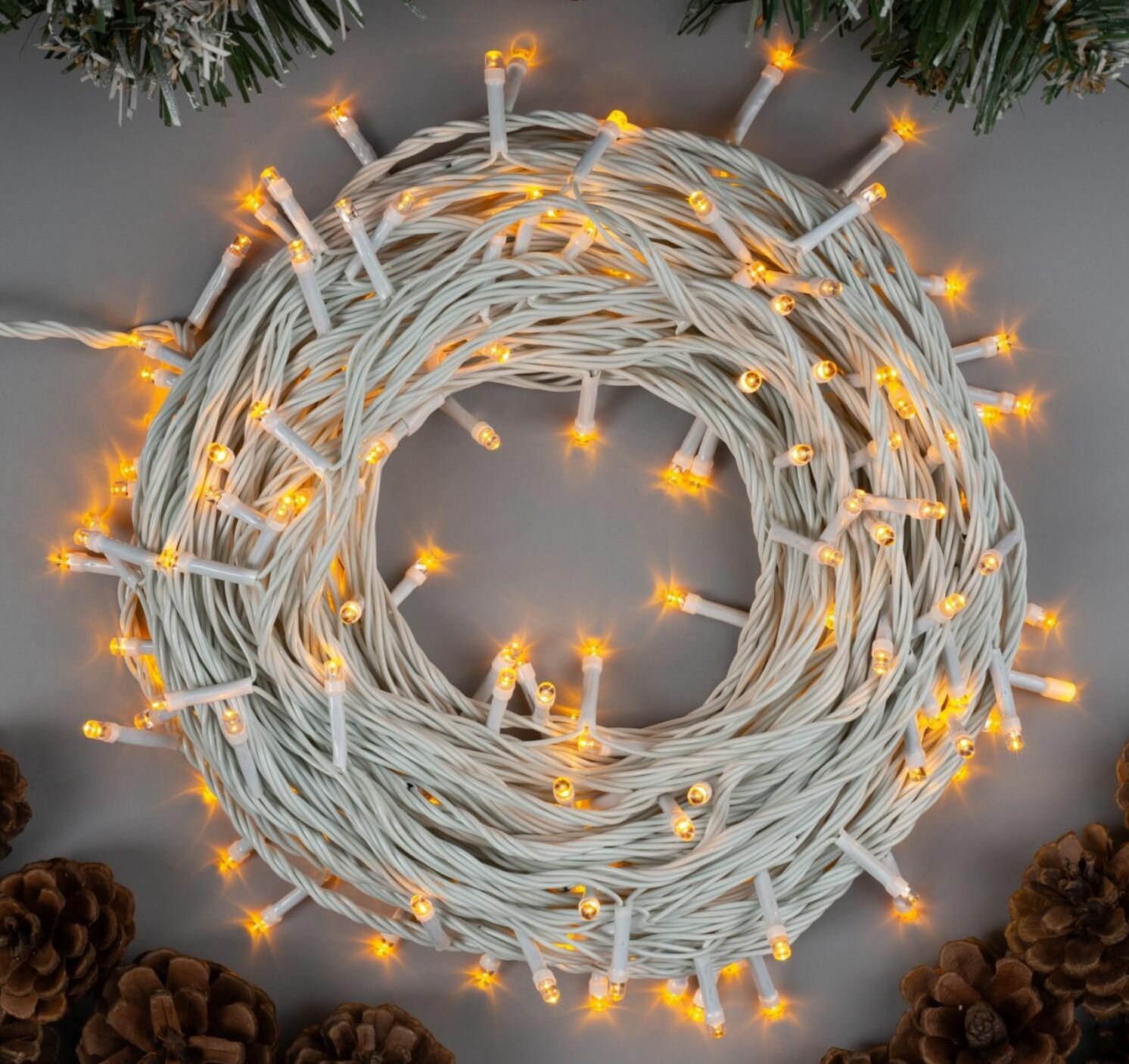 Гирлянда интерьерная светящаяся "Нить" 20 м, IP20, белый шнур, 200 LED, свечение жёлтое, 8 режимов, работает от сети, 220 В, декоративная новогодняя электрогирлянда