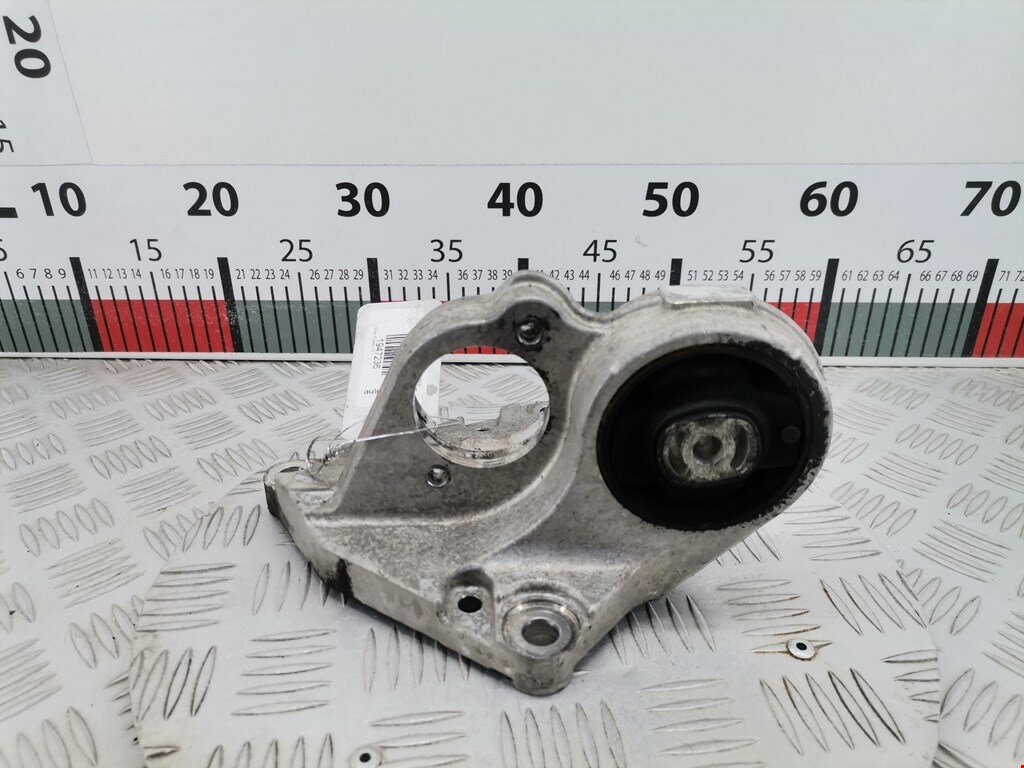 Кронштейн промежуточного вала Citroen Xsara Picasso 1807N5 арт. 1947236