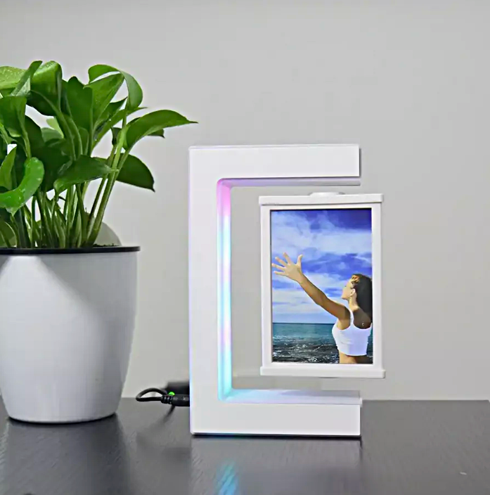 Левитирующая фоторамка с RGB подсветкой, Левитирующая фоторамка ночник, Вращающийся светильник, Белый