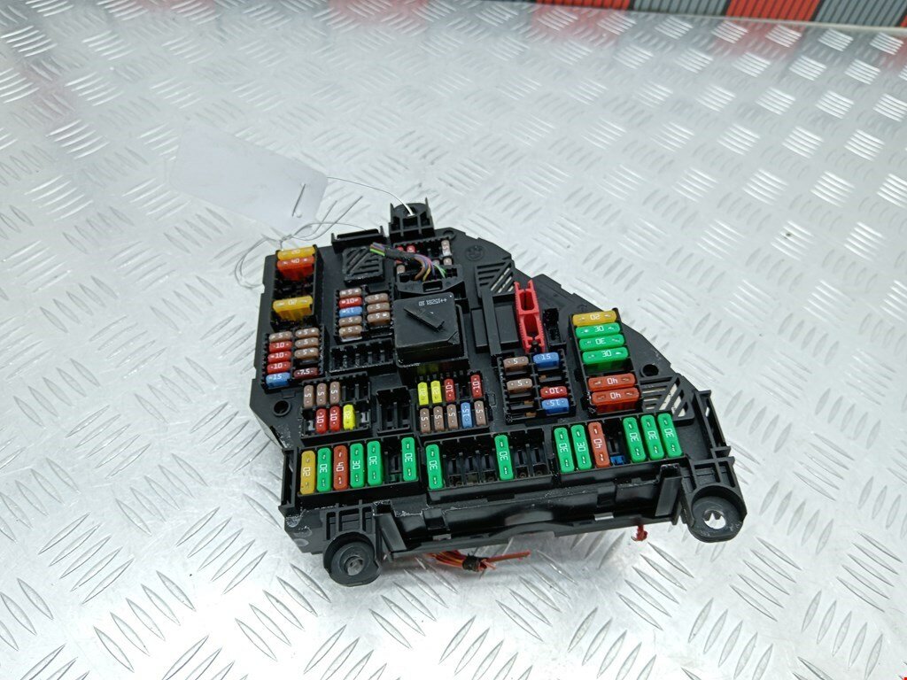 Блок предохранителей BMW 5-Series (F07/F10/F11/F18) 61149264923 арт. 1773911