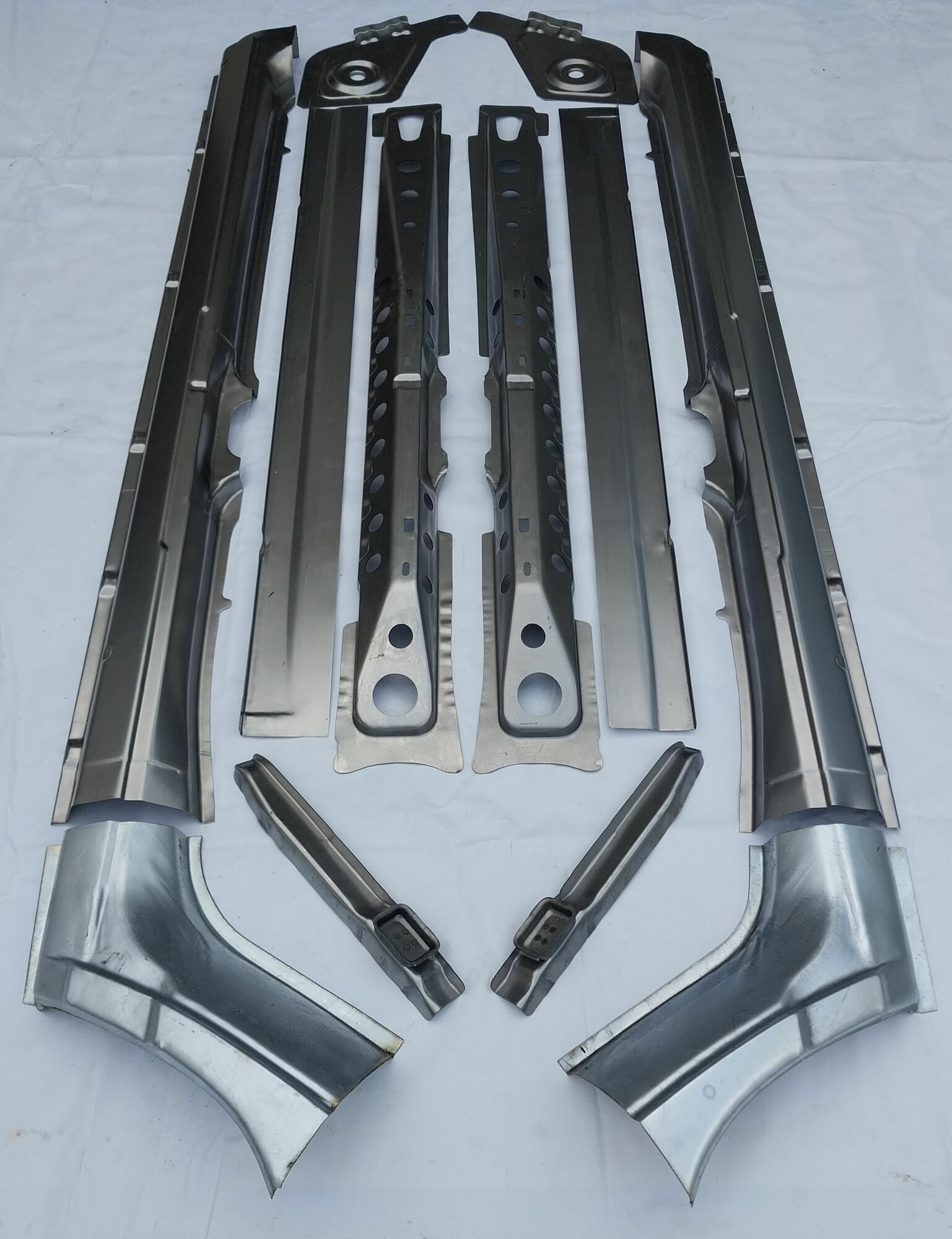 Комплект порогов на лада (ВАЗ) 2110, 2111, 2112