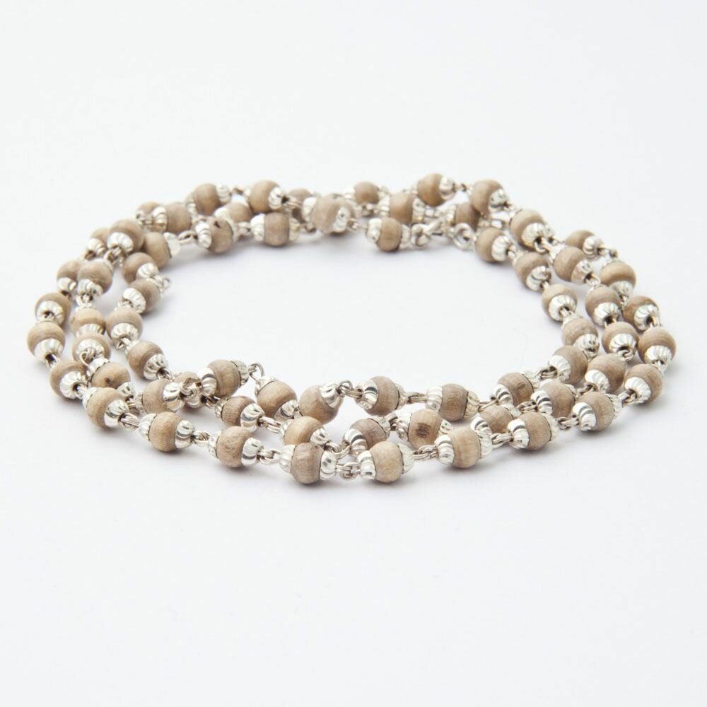 Бусы, дерево