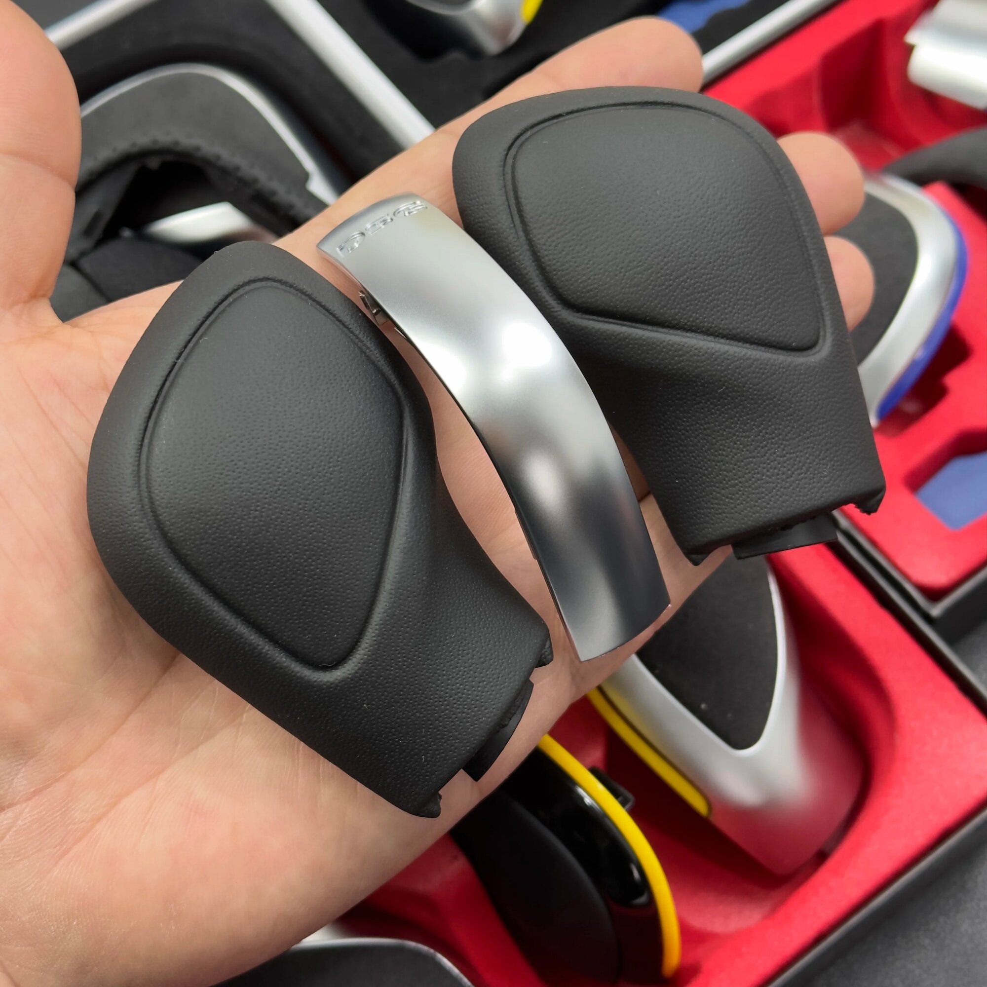 Черная кожаная боковая крышка ручки переключения передач с блестящим и матовым DSG для VW Golf 6 7 R G TI Passat B7 B8 CC R20 Jetta MK6 GLI 2