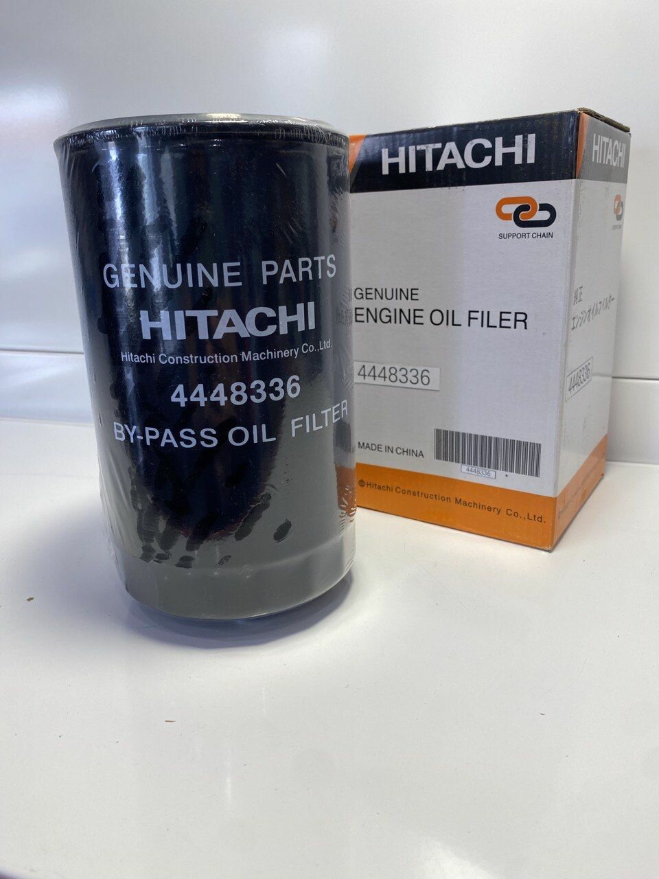 Фильтр масляный HitachiI ZX240 4448336 Хитачи