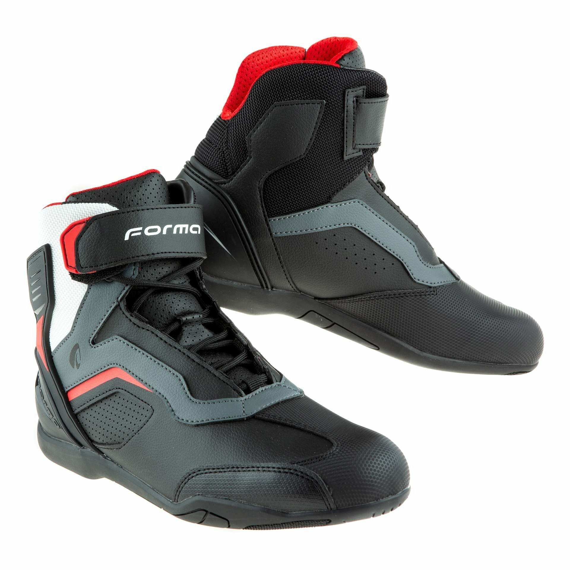 Мотоботы мотокроссовки FORMA STINGER EVO FLOW BLACK/WHITE/GREY, размер 37