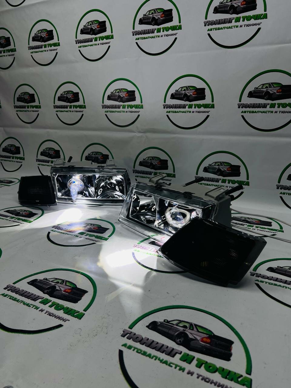 Фары передние ВАЗ 2110, 2111, 2112 Optima Bi-led хром маска черный поворот