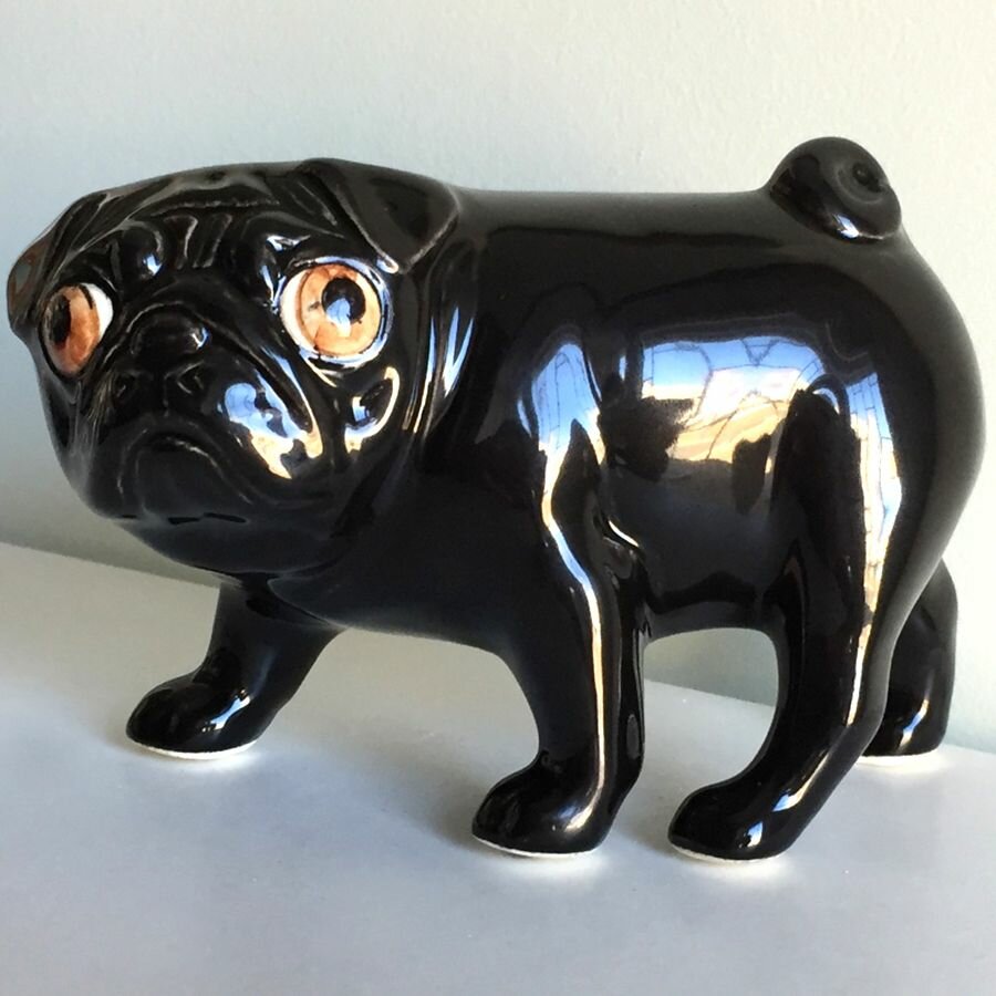 Фаянсовая скульптура Мопс черный Sr-VH-113