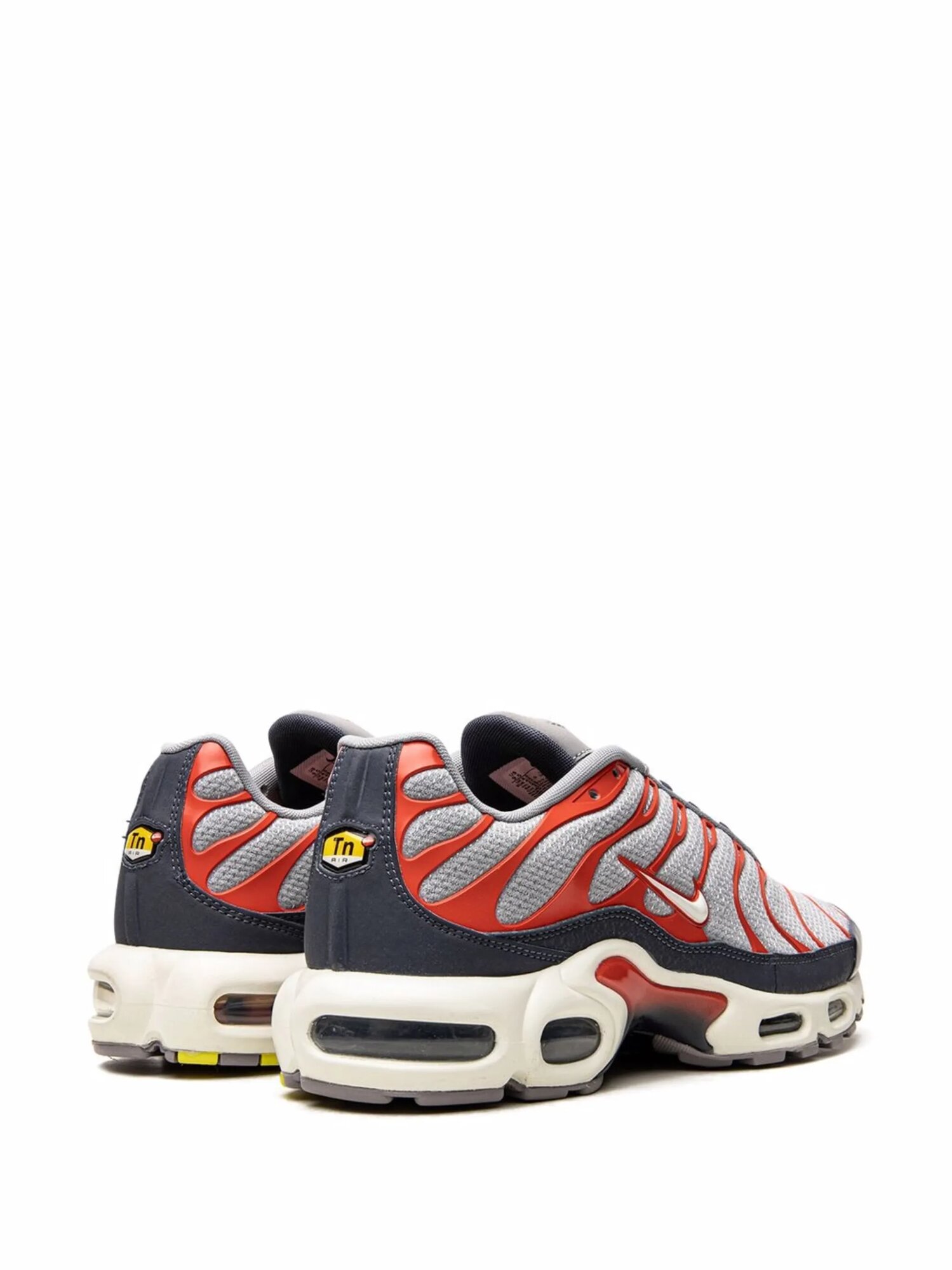 Кроссовки NIKE Air Max Plus, размер 9.5 US, серый — фото 1