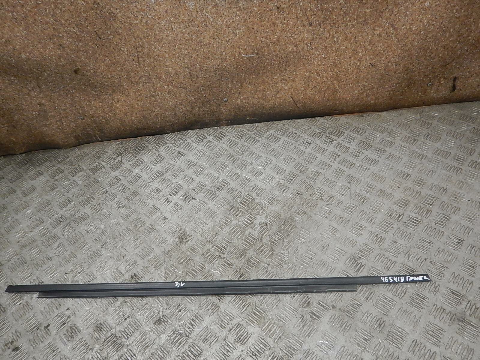 Б/У Накладка стекла заднего левого, ВАЗ (VAZ)-LADA GRANTA (гранта) (11-18) LADA GRANTA (Гранта) (11-18) Мелкие царапины....