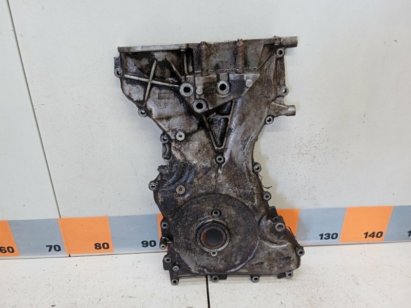 Б/У дефект на фото, 2.0 LF, Мазда 6 GG Крышка двигателя Mazda Mazda6 2005 GG Перед. 228703 MAZDA арт. L80710500C