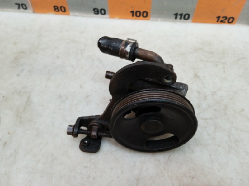 Б/У Насос ГУР Насос гидроусилителя Mazda Demio 1999 1, SM 353602 MAZDA арт. D20132650C