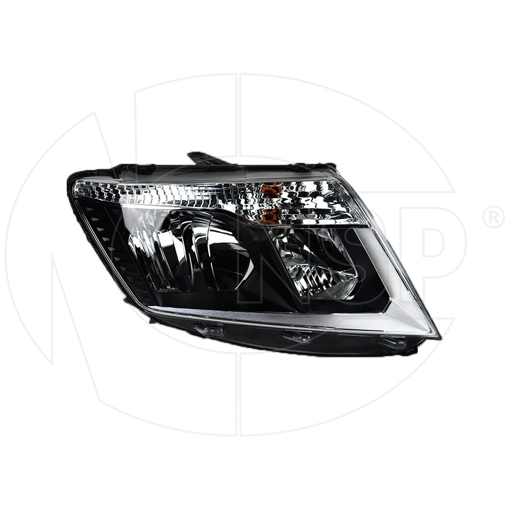 Фара правая NISSAN Terrano (14-16)