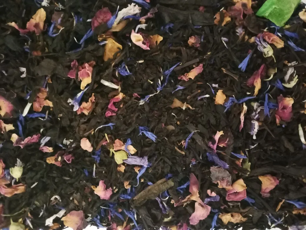 Чай "Искры шампанского", среднелистовой, черный, ароматизированный, 100 г