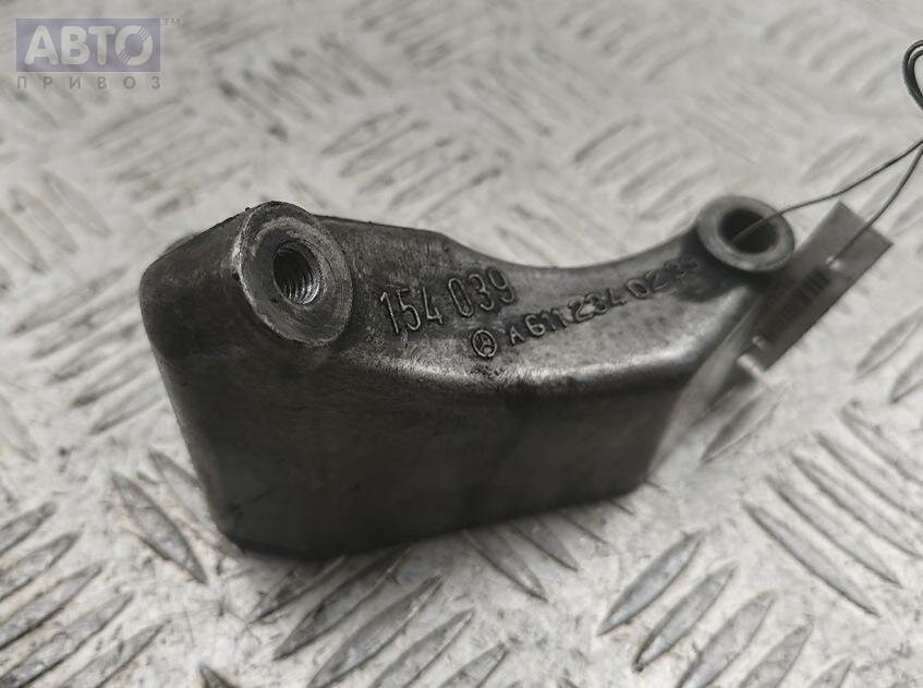 Кронштейн компрессора кондиционера Mercedes M-Class ML W163 (1998-2004)