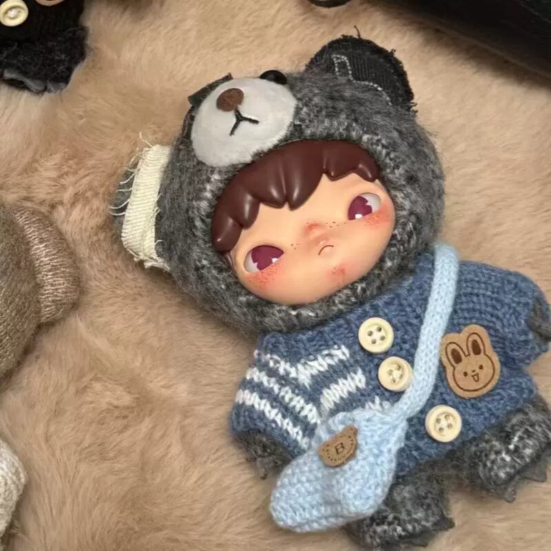 Кукла Bubble Mart Ono Road Diary Late Night Mystery Vinyl Doll Clothes Floating Dust, 10 см, с нарядом Hirono Plush.