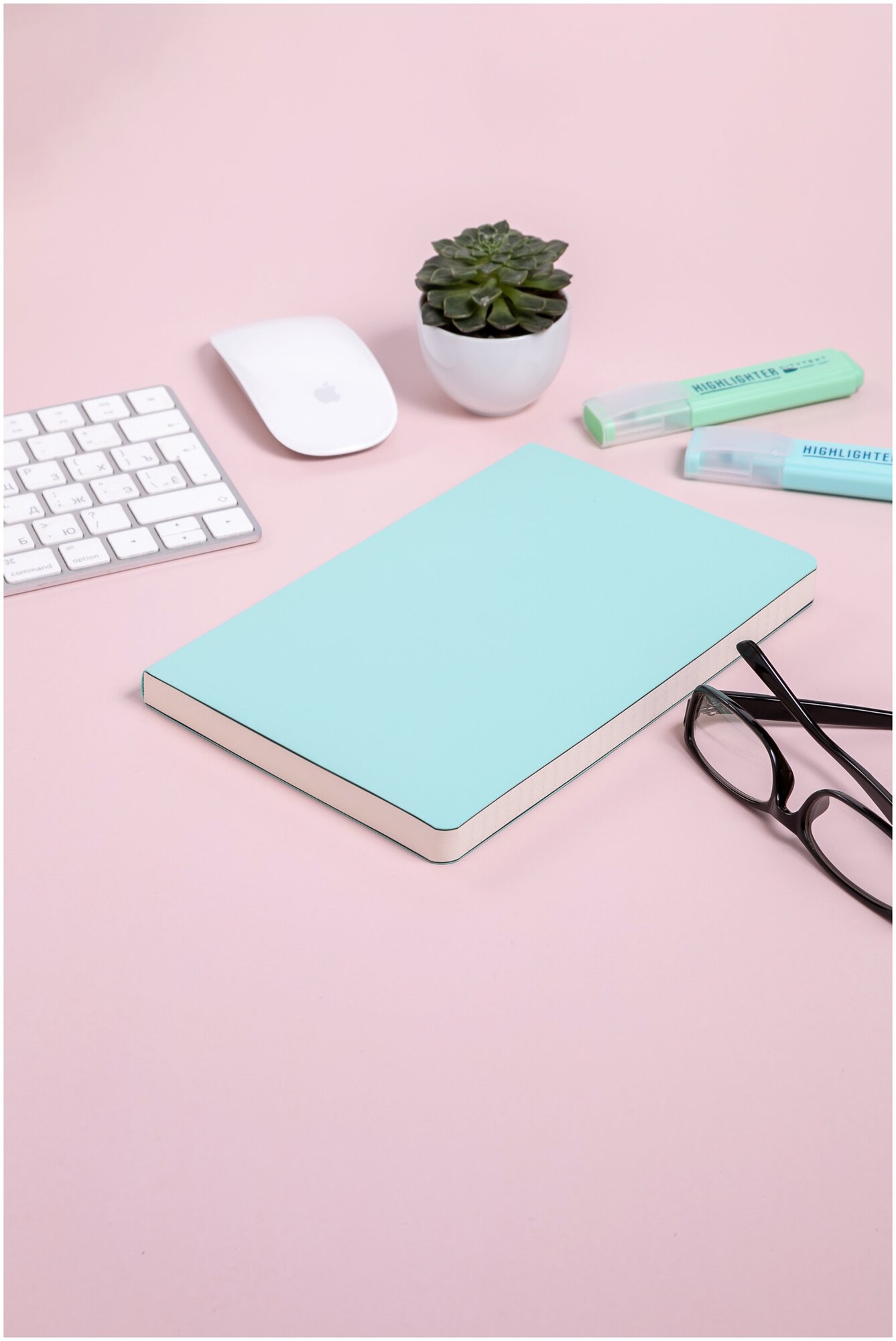 Ежедневник недатированный Bruno Visconti "MEGAPOLIS FLEX" гибкий, Soft touch, зефирный мятный А5, Арт. 3-531/36