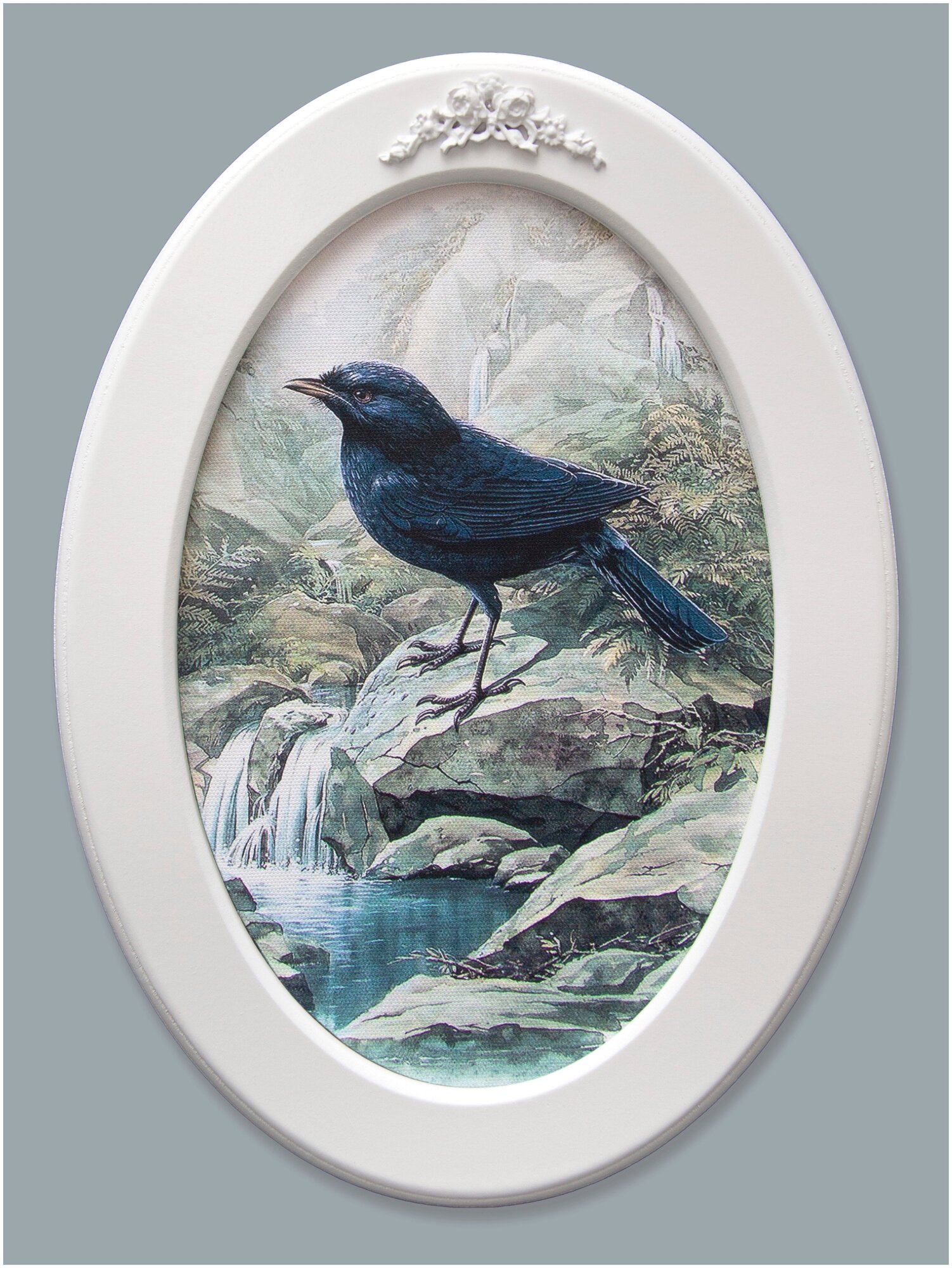 Картина в овальной деревянной раме с лепниной "Птички"