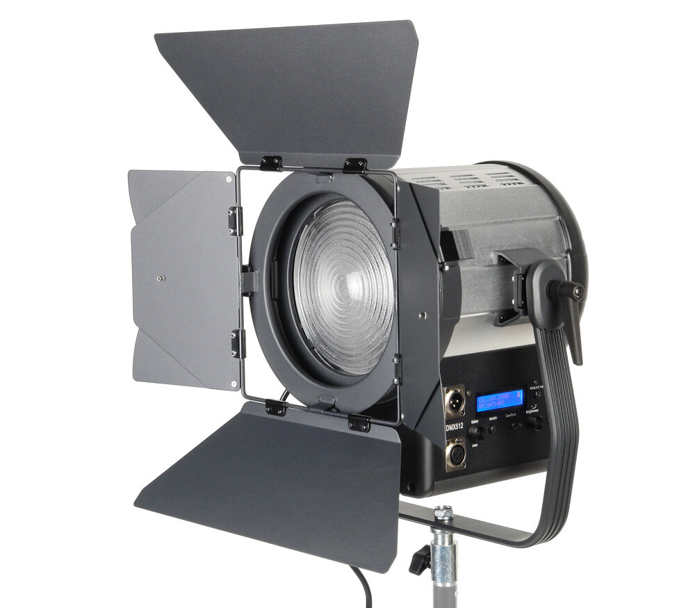 Осветитель GreenBean Fresnel 200 RGB X3 DMX, светодиодный, 200 Вт, 2800-6500К, RGB, питание от сети