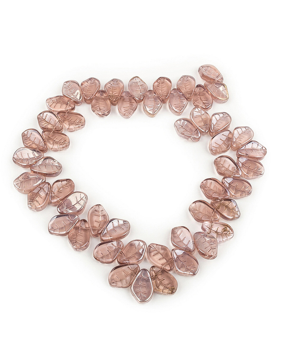 Бусины стеклянные в форме листиков 14х10х3,5 мм, цвет: светлый аметист, длина нити: 32 см (на нити 49-50 бусин)