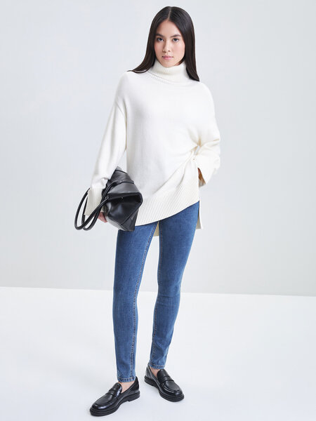 Джинсы скинни 