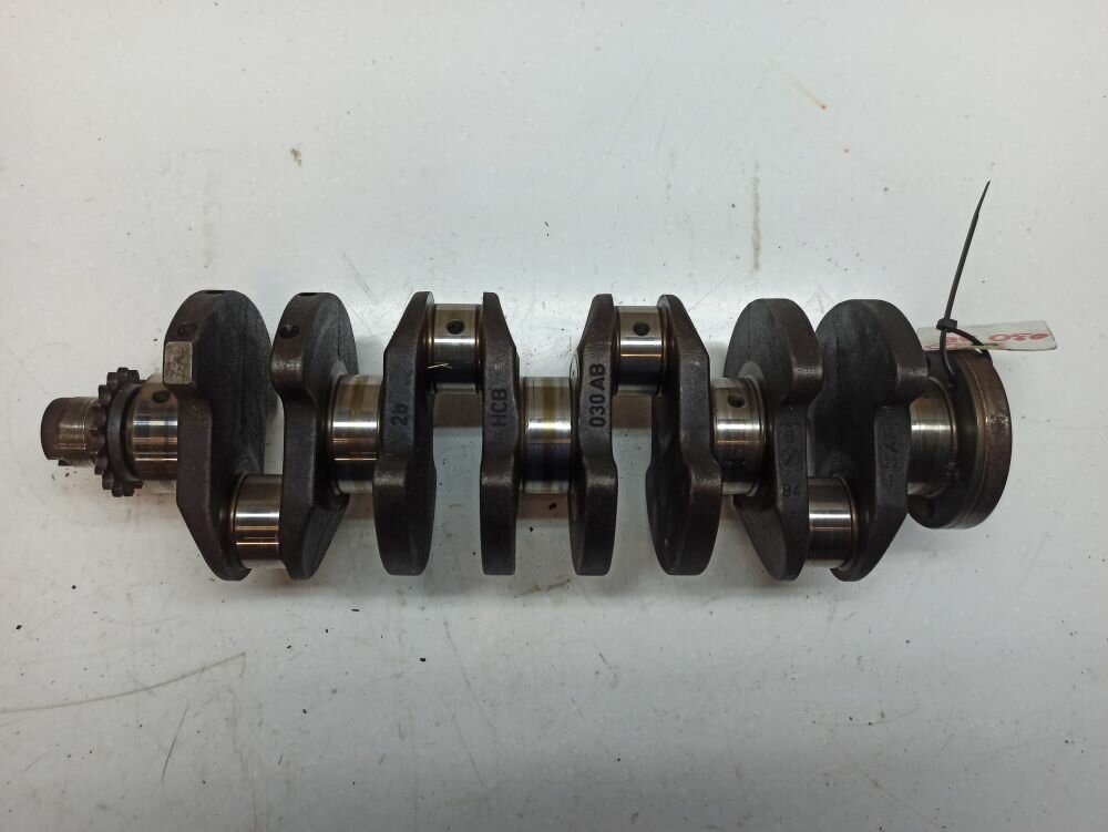 Коленвал Volkswagen Golf 3 1.4 ABD 030105021T 030105021T