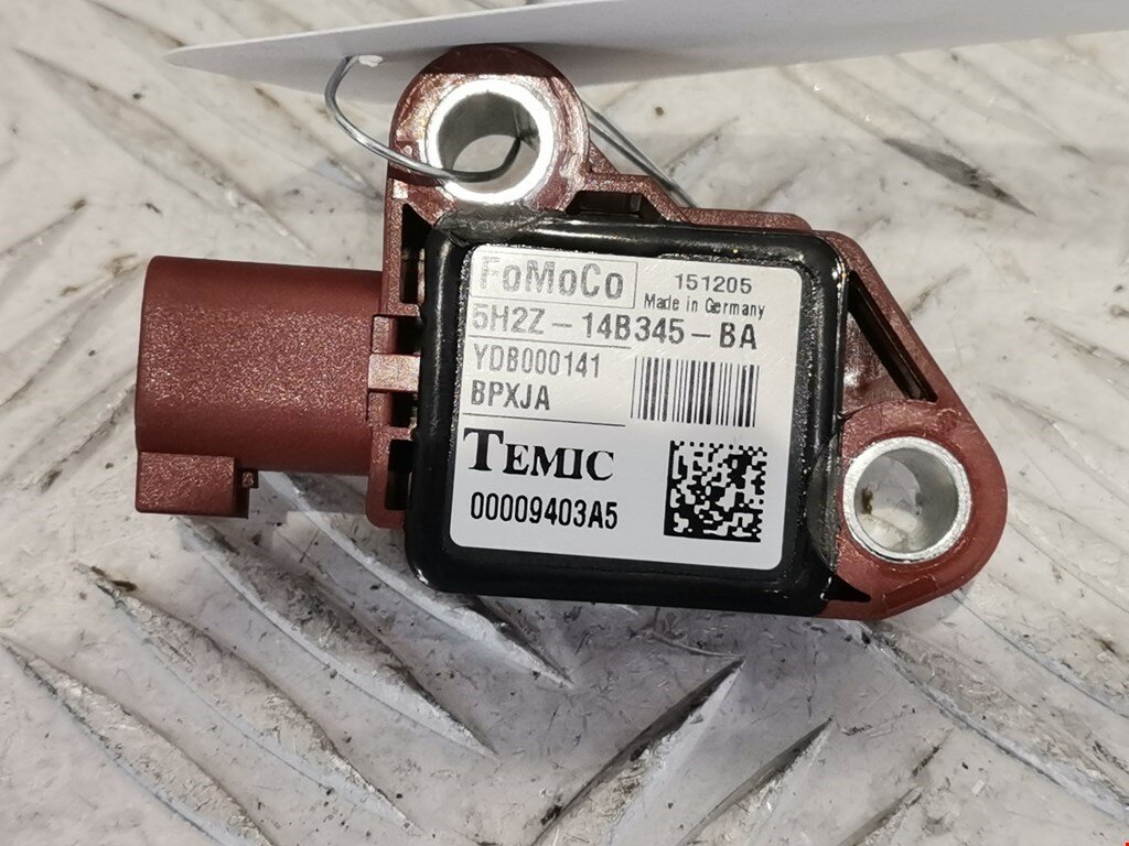 Датчик удара Land Rover Discovery 3 YDB000141 арт. 1508494