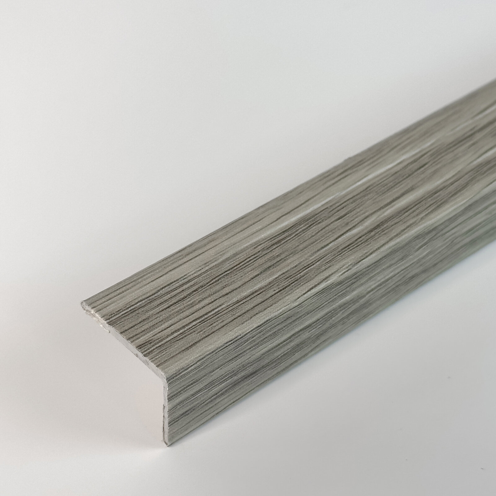 Порог самоклеющийся напольный угловой 24х18 мм, длина 0,9 м, Русский профиль алюминиевый, ламинация ларче грей