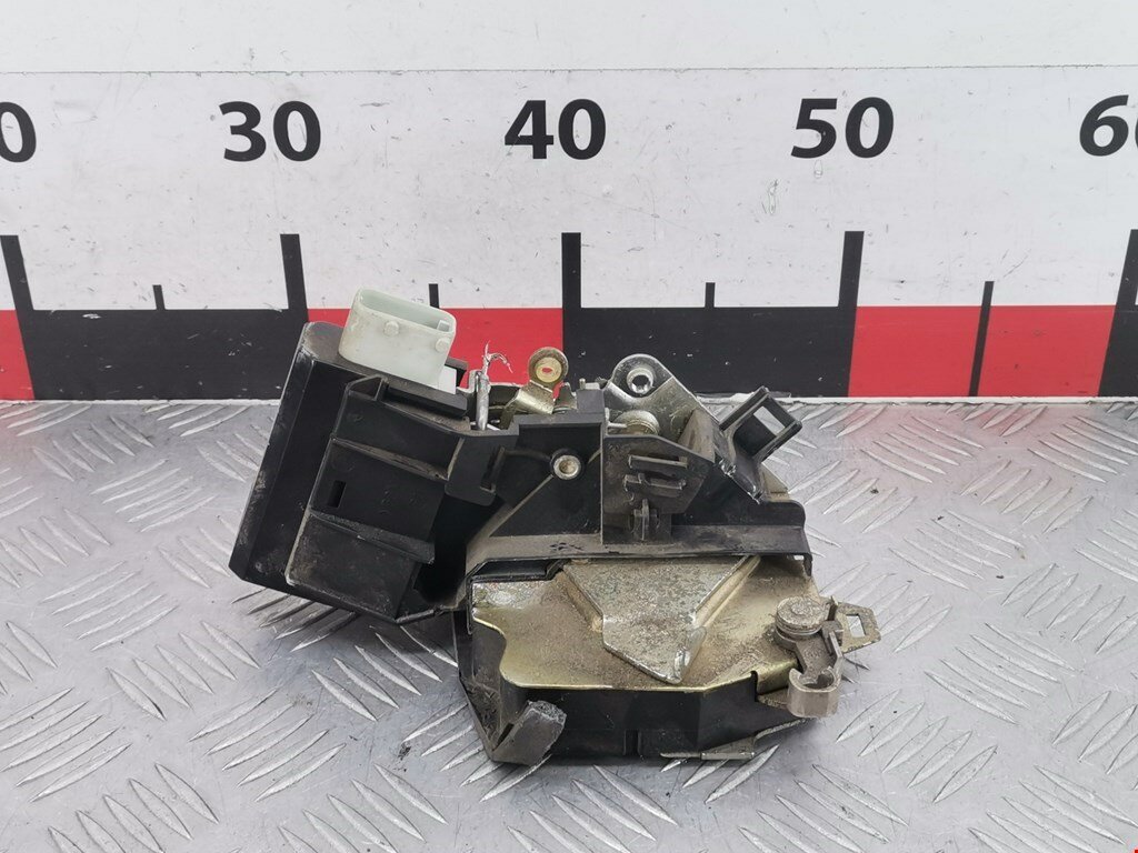 Замок двери задней правой BMW 5-Series (E39) 51228125672 арт. 1846643