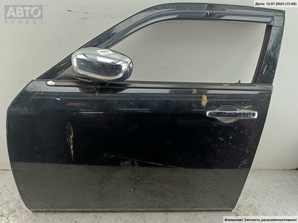 Дверь боковая передняя левая Chrysler 300C