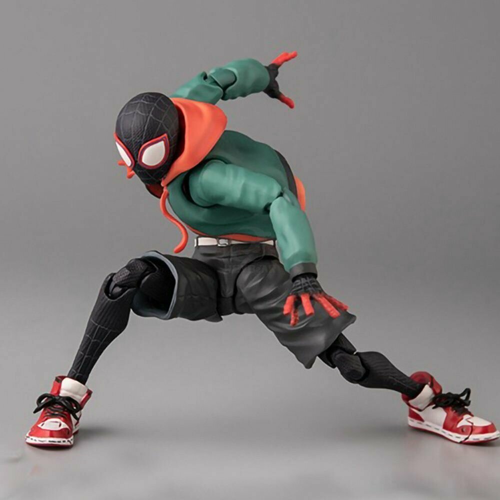 Фигурка Майлз Моралес 13 см из ПВХ для коллекции, декора и подарков детализированный дизайн героя комиксов и фильмов