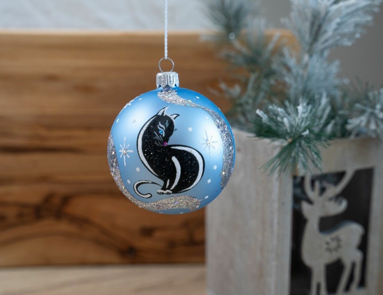 Стеклянный ёлочный шар зодиак: кошка грация, голубой, 75 мм, Елочка С863-кот-гол