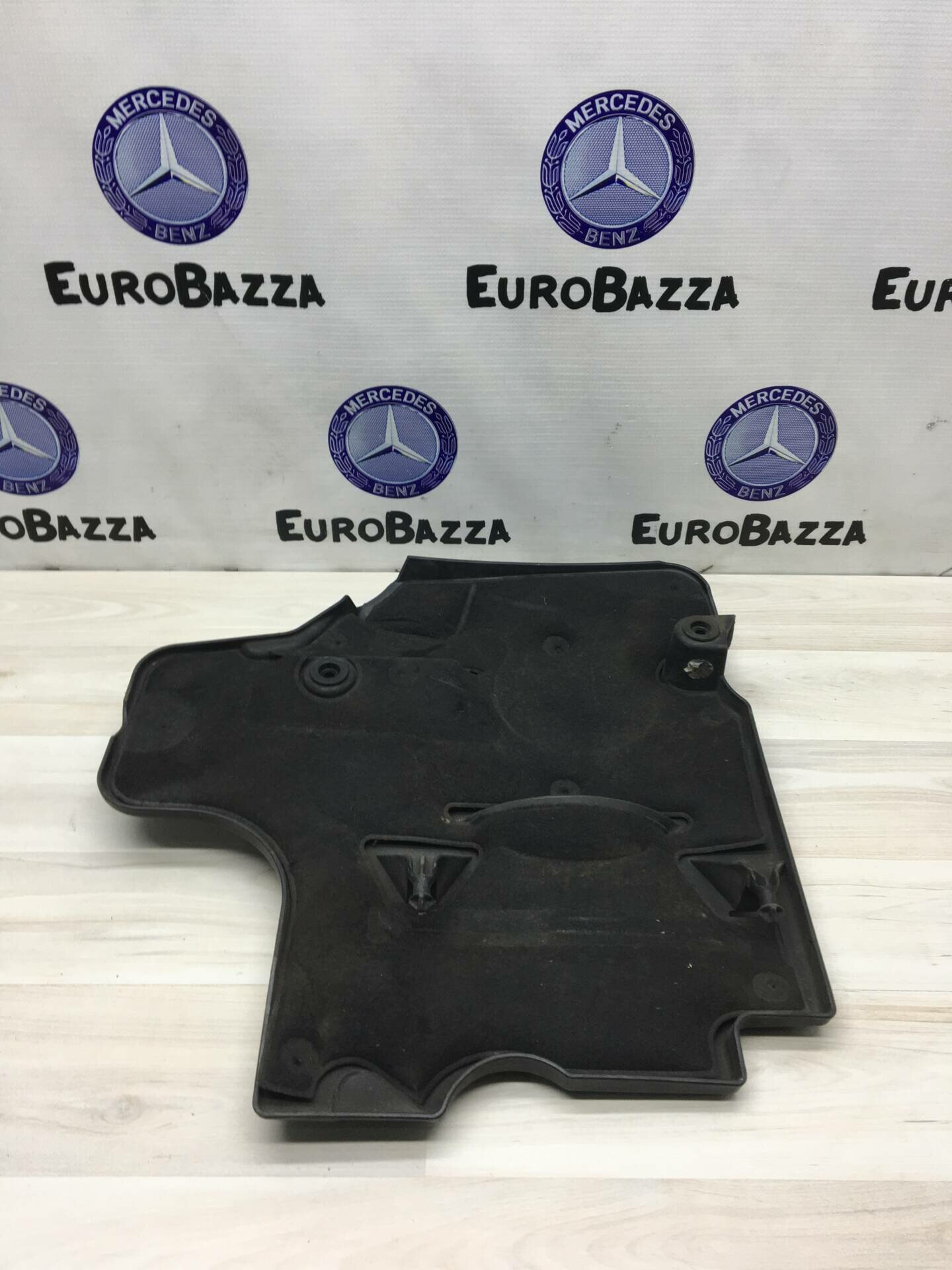 Кожух защитный двигателя Mercedes Om651 A6510100867