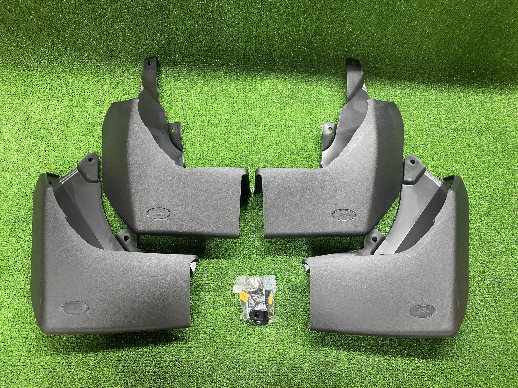 Брызговики комплект Land Rover Discovery 3 и 4